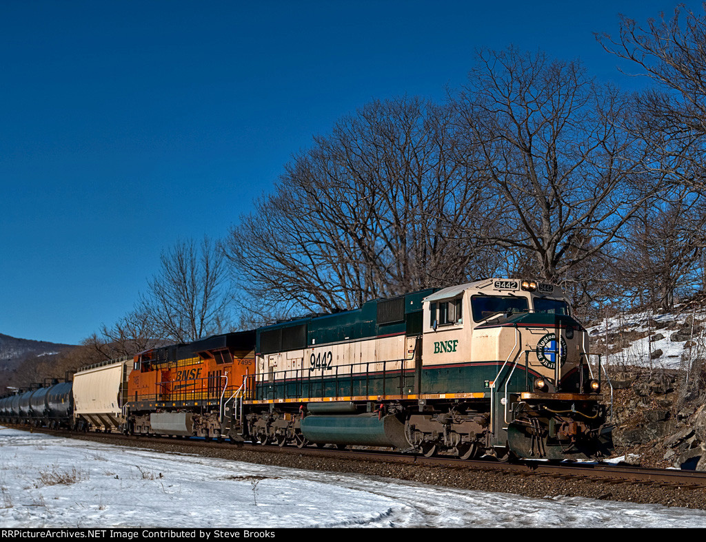 BNSF 9442 & BNSF 7495